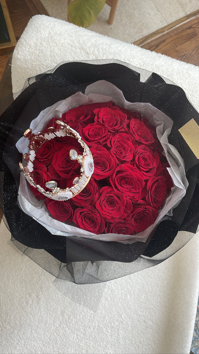 Queen Behavior – The Flower Room